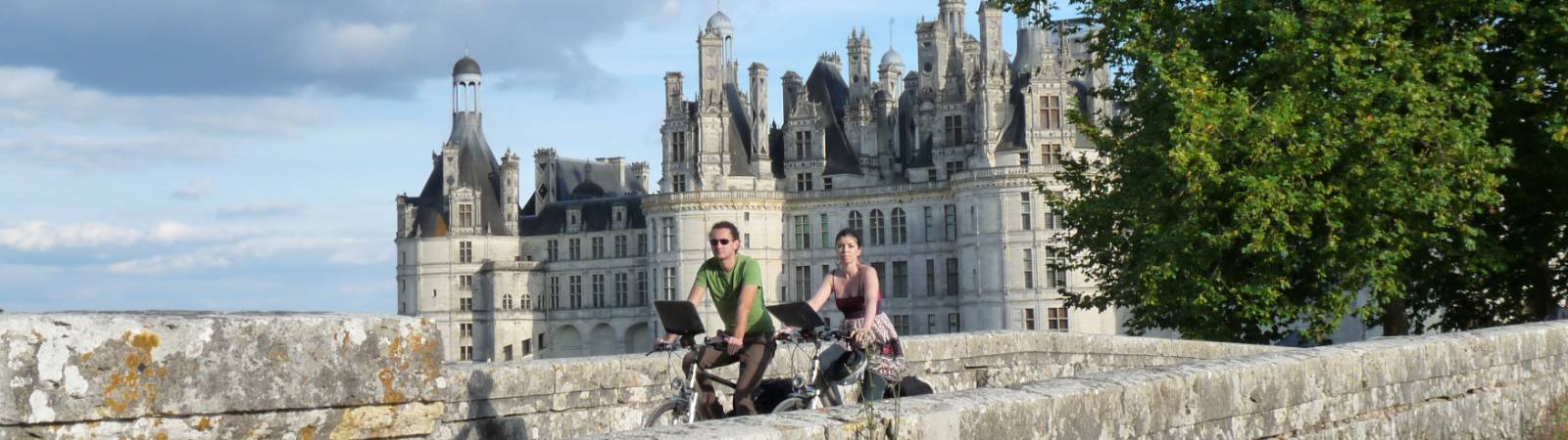Castle Cycling Tours In Europe | Castle Bike Trips | UTracks