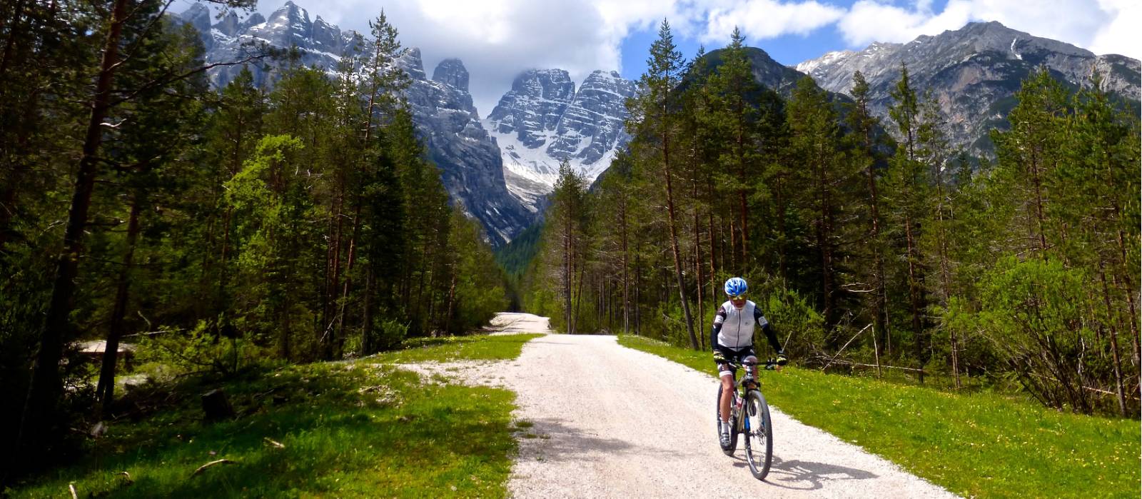Dolomites Cycling Tours & Bike Holidays | UTracks